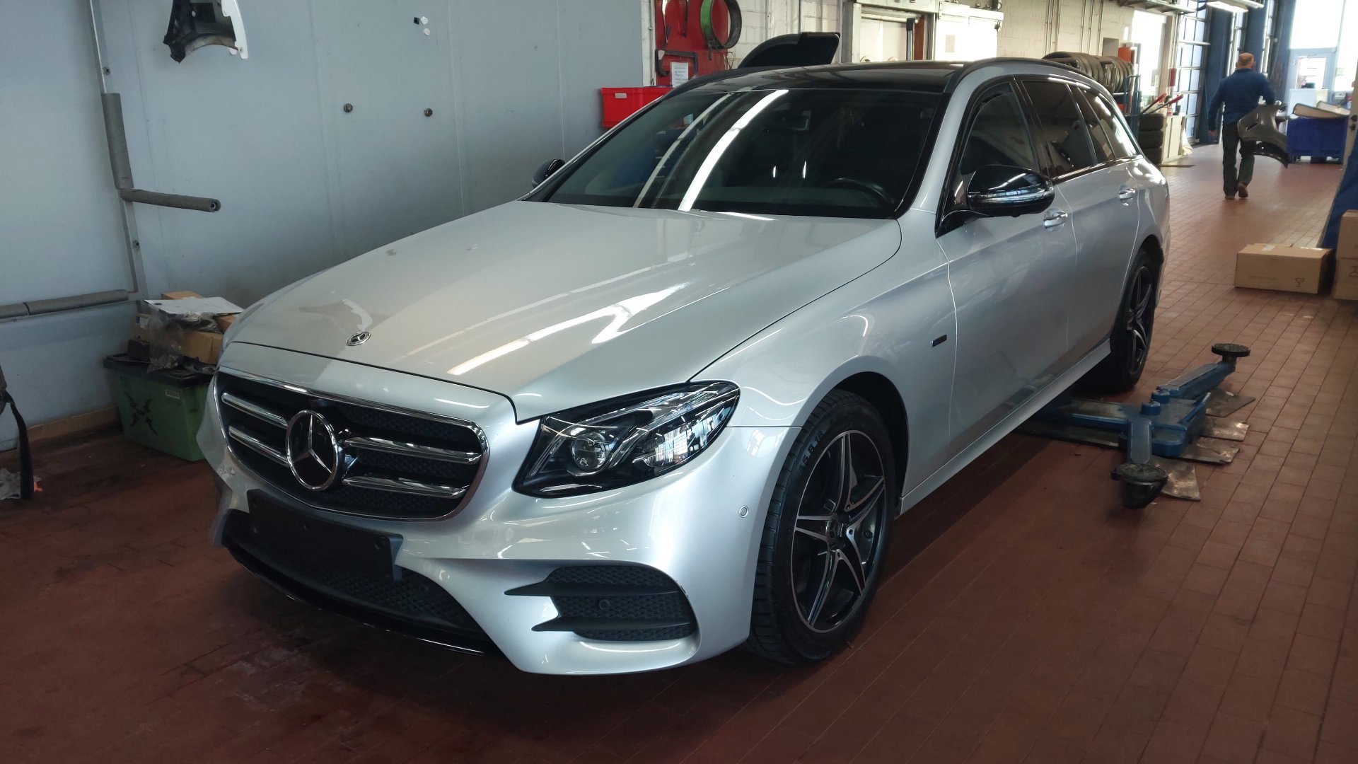 Mercedes-Benz E 300 de T 9G-Tronic "AMG Line"